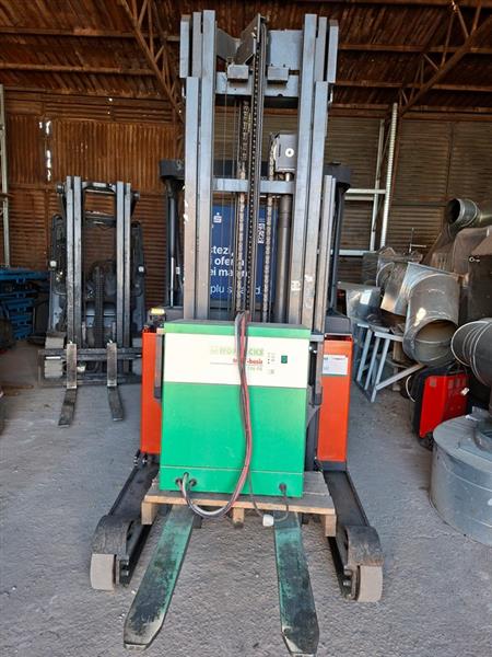 Electrostivuitor Linde R14-01 – BCR Leasing Revanzare